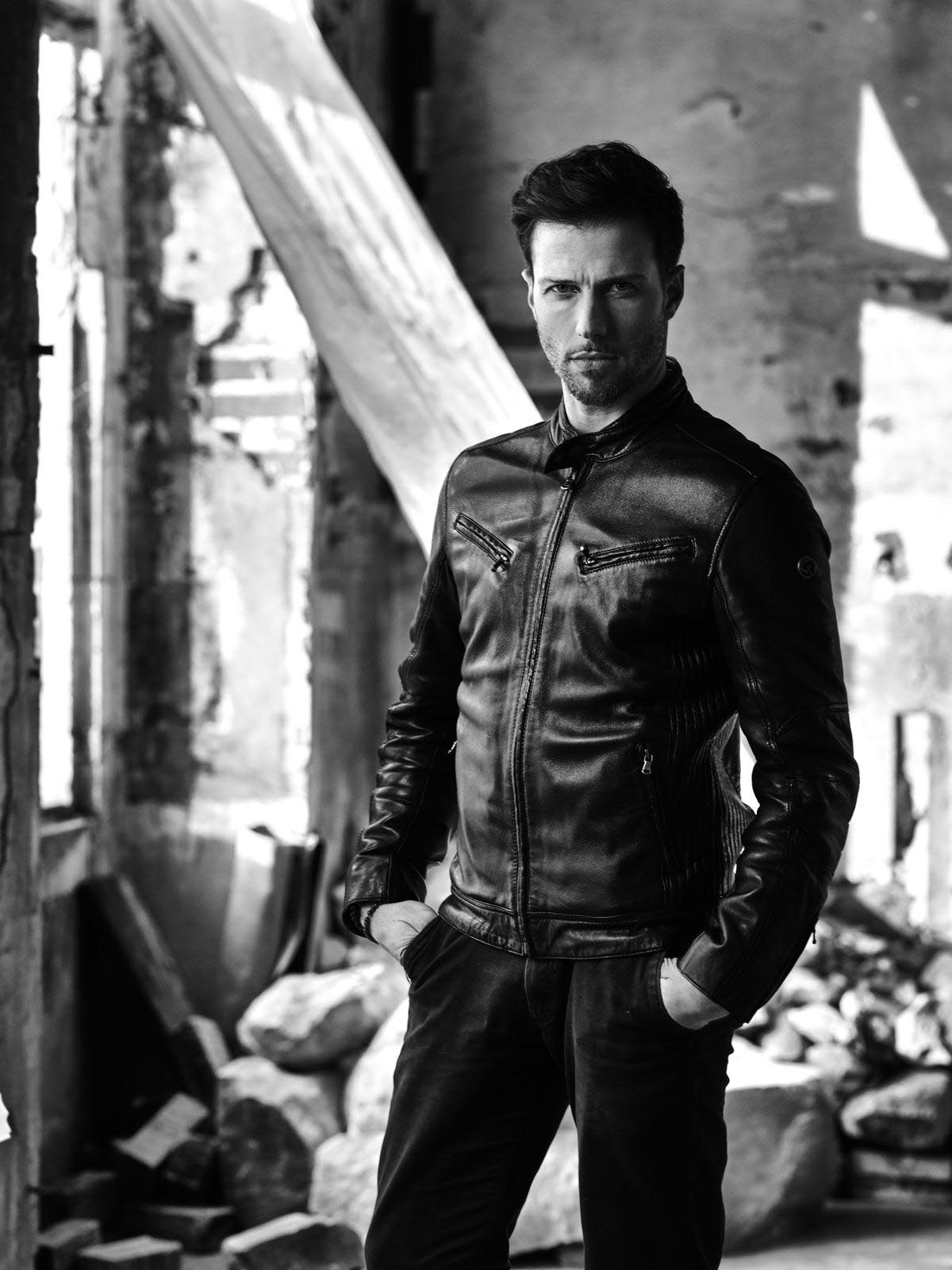 PI by Raphael Perrier